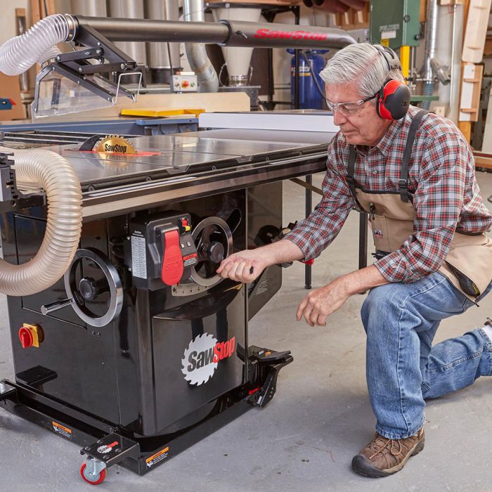Sawstop 52 store