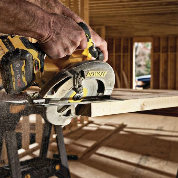 DeWalt DCS578B FlexVolt 7 1 4 60V Max Electric Brake Cordless Circular Saw Bare Tool burnstools